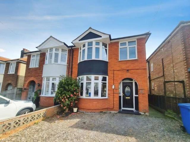 3 Bedroom Detached House