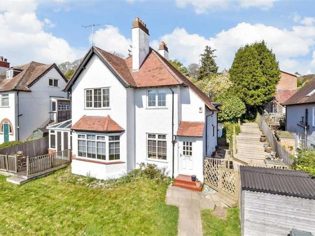3 Bedroom Detached House
