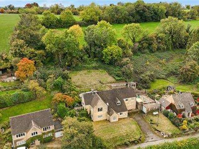 3 Bedroom Detached House