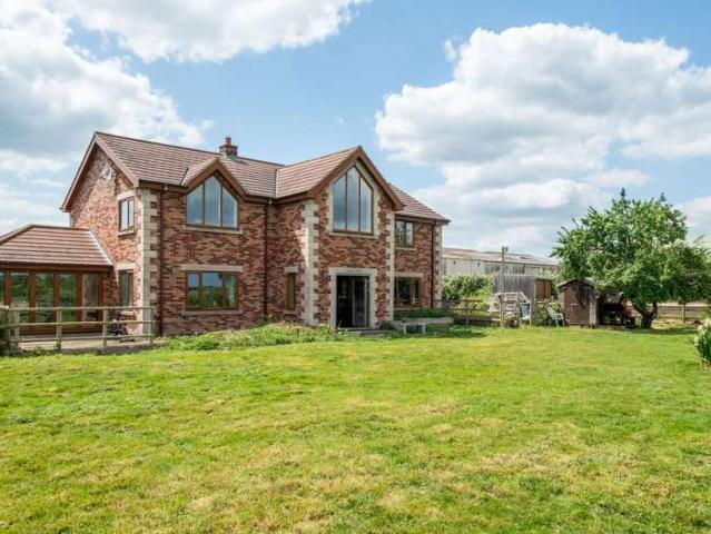 3 Bedroom Detached House