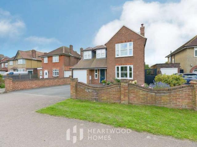 3 Bedroom Detached House