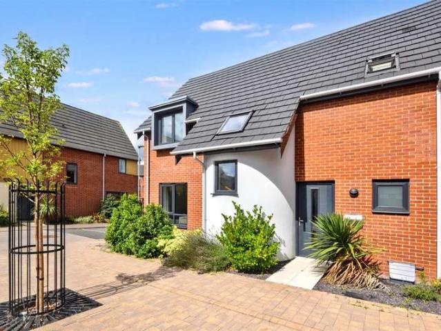 3 Bedroom Detached House