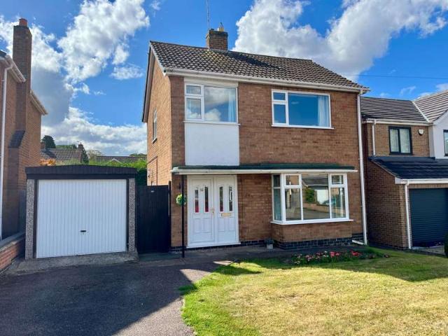 3 Bedroom Detached House