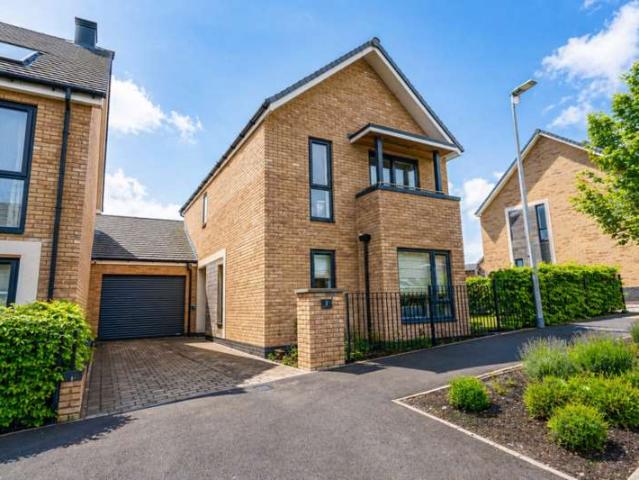 3 Bedroom Detached House