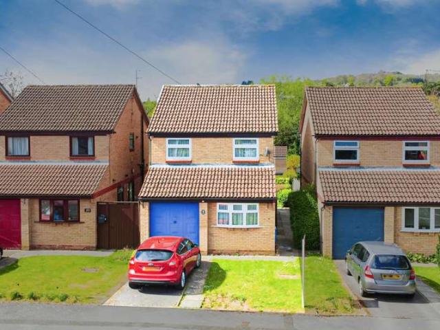 3 Bedroom Detached House