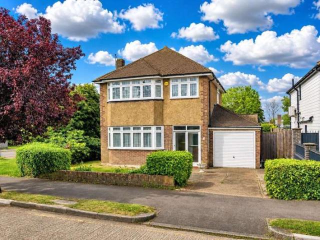 3 Bedroom Detached House