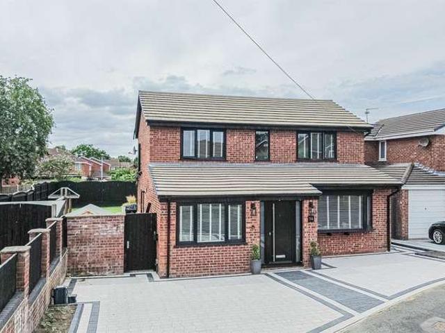 3 Bedroom Detached House