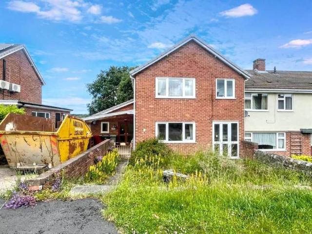 3 Bedroom Detached House