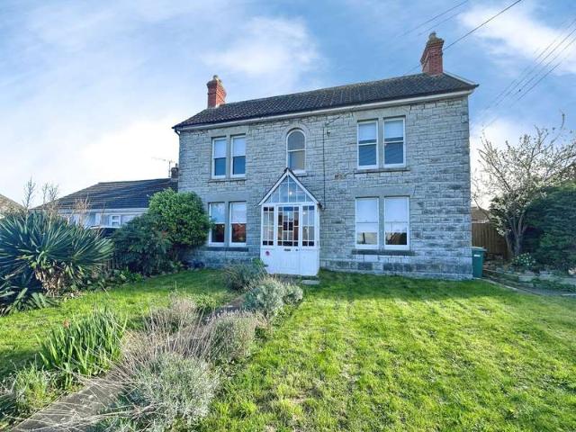 3 Bedroom Detached House