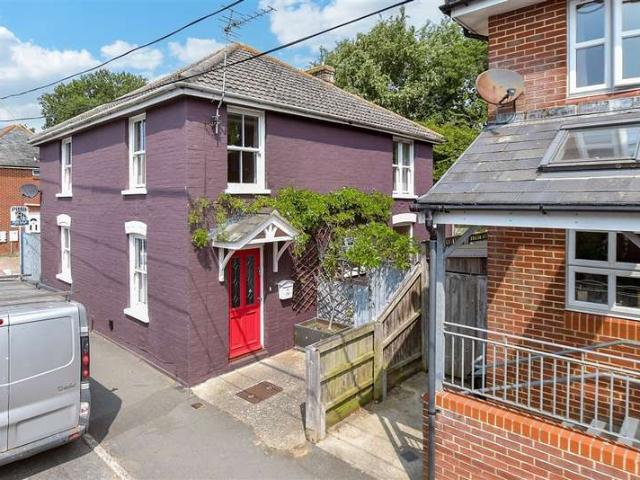 3 Bedroom Detached House