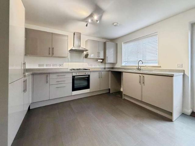 3 Bedroom Detached House