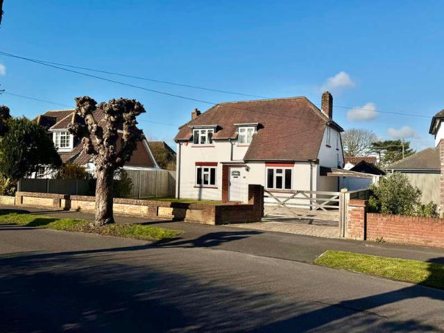 3 Bedroom Detached House