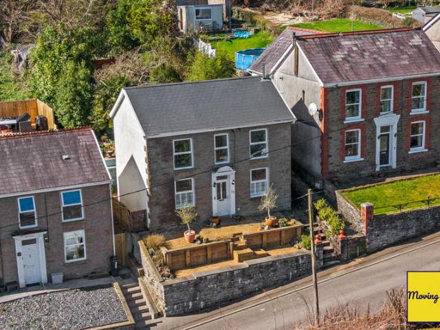 2 Bedroom Detached House