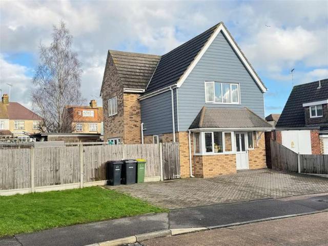 3 Bedroom Detached House