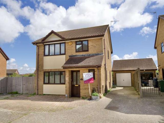 3 Bedroom Detached House