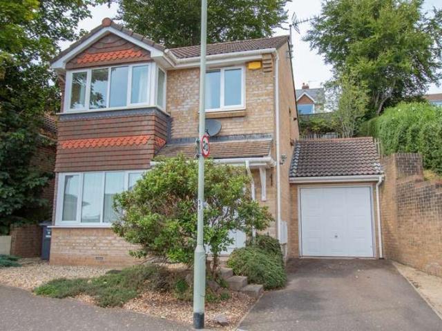 3 Bedroom Detached House