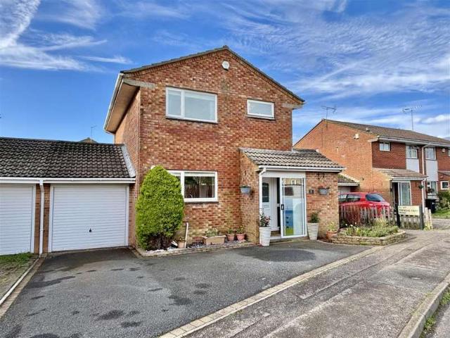 3 Bedroom Detached House