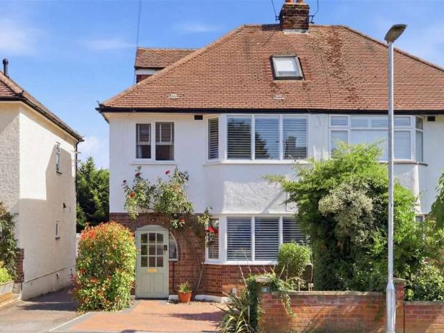 3 Bedroom Detached House