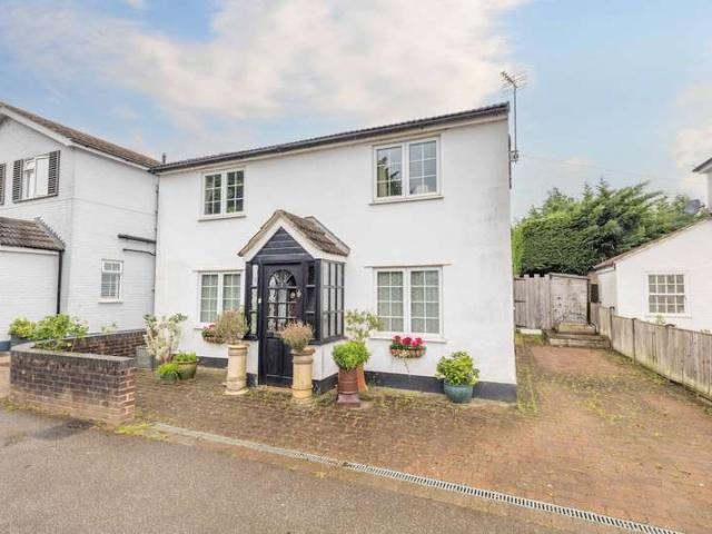3 Bedroom Detached House