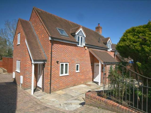3 Bedroom Detached House
