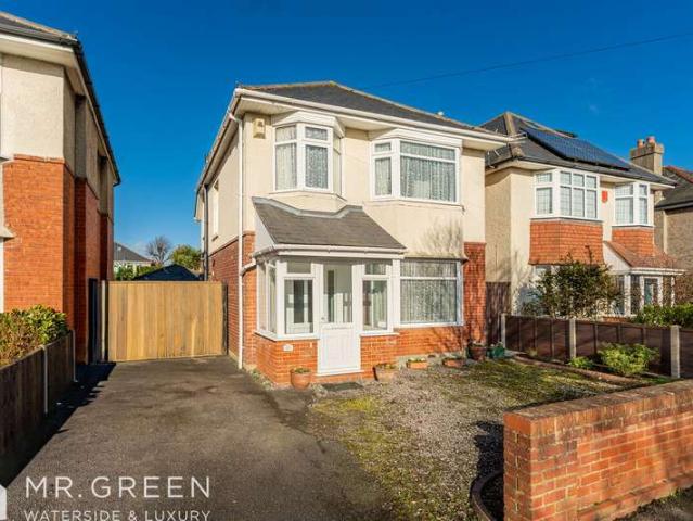3 Bedroom Detached House