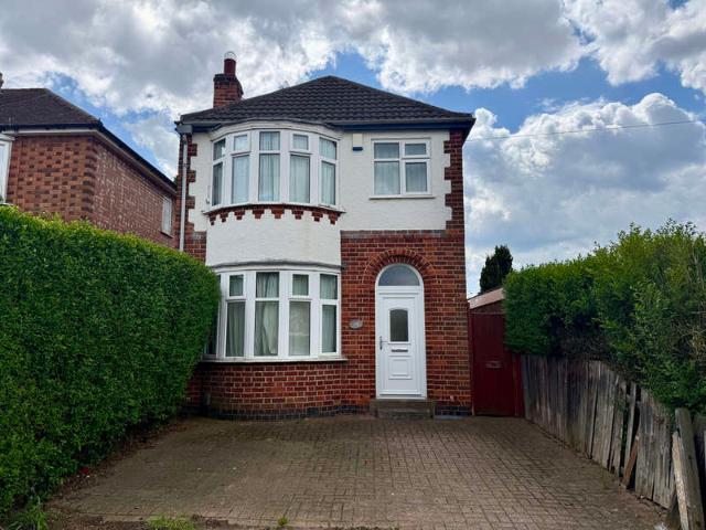 3 Bedroom Detached House