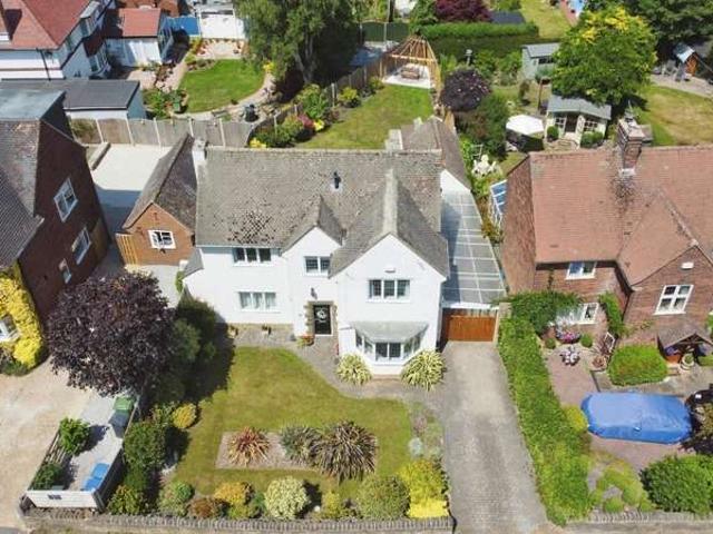3 Bedroom Detached House