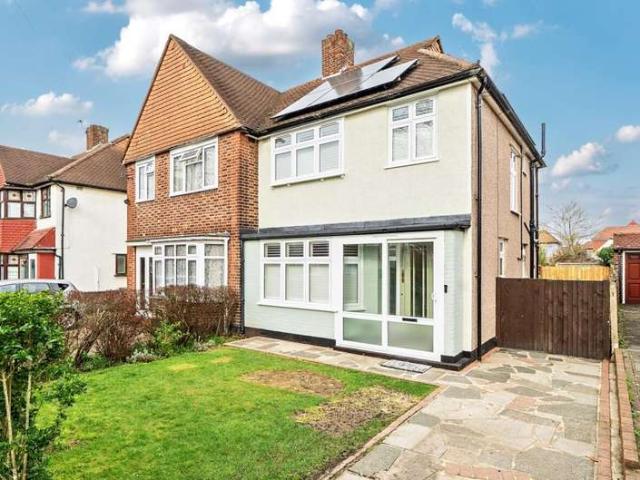 3 Bedroom Detached House