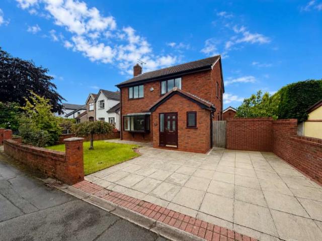 3 Bedroom Detached House