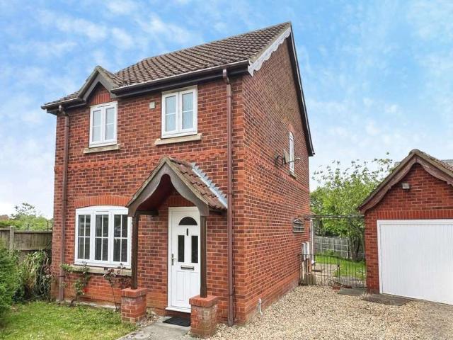 3 Bedroom Detached House