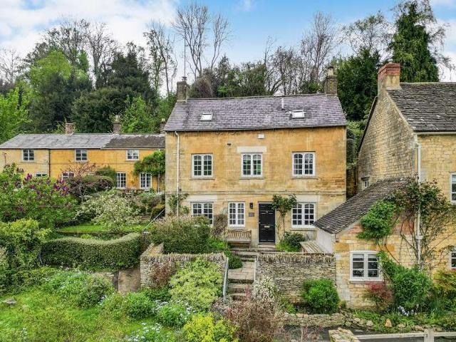3 Bedroom Detached House