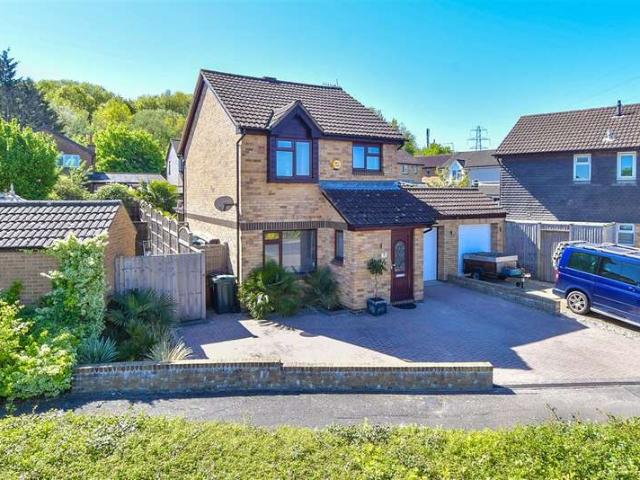 3 Bedroom Detached House