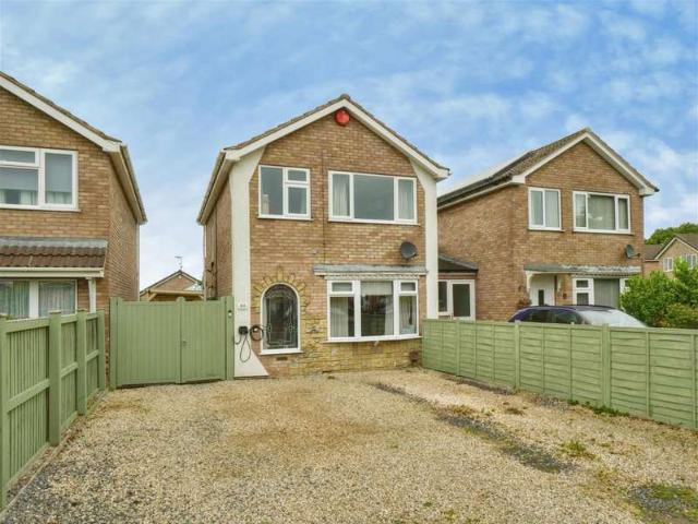 3 Bedroom Detached House
