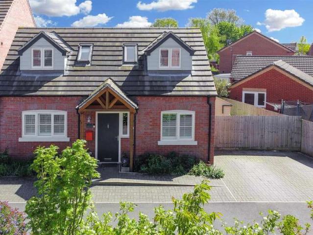 3 Bedroom Detached House