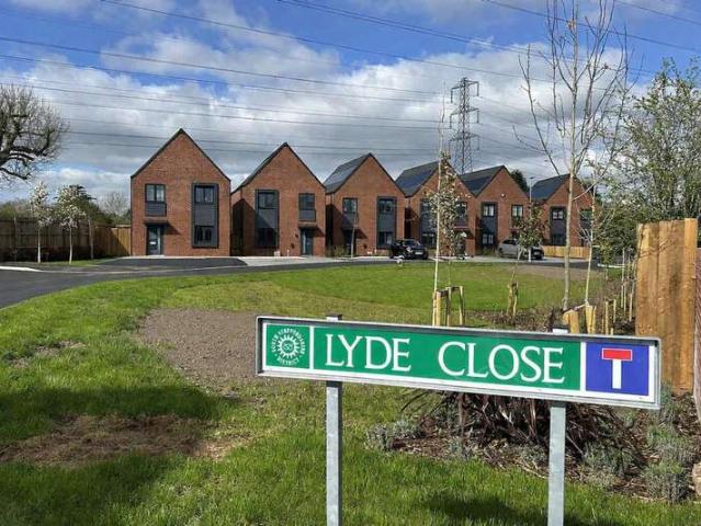 3 Bedroom Detached House
