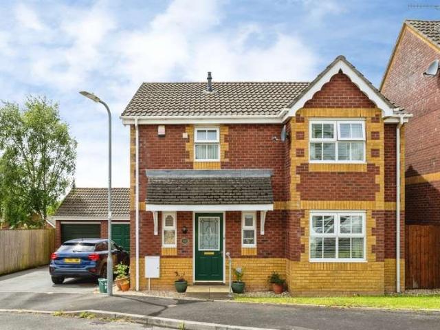 3 Bedroom Detached House