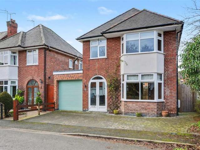 3 Bedroom Detached House