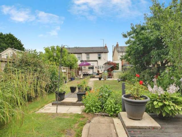 3 Bedroom Detached House
