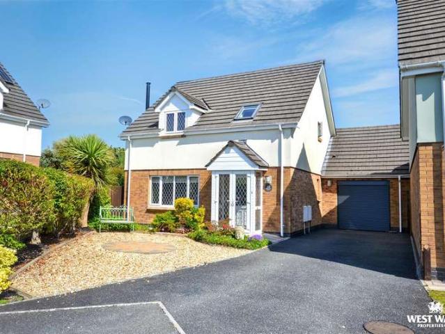 3 Bedroom Detached House