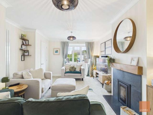 3 Bedroom Detached House