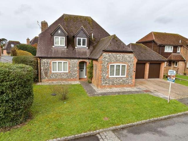 3 Bedroom Detached House