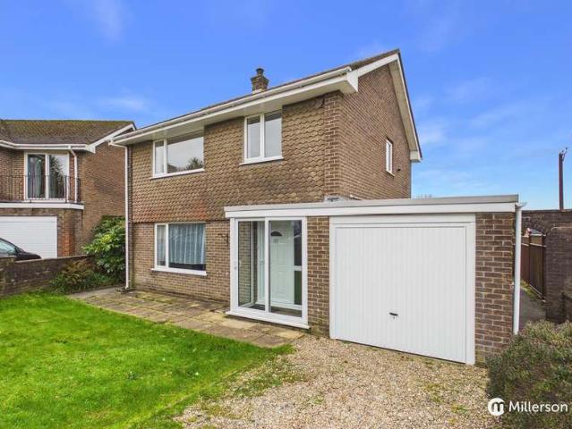 3 Bedroom Detached House