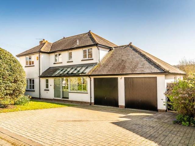 3 Bedroom Detached House