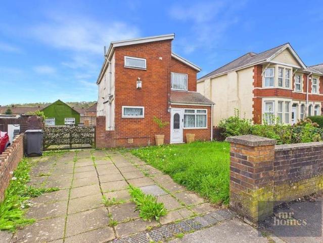 3 Bedroom Detached House