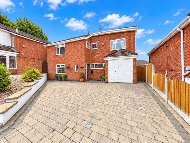 3 Bedroom Detached House