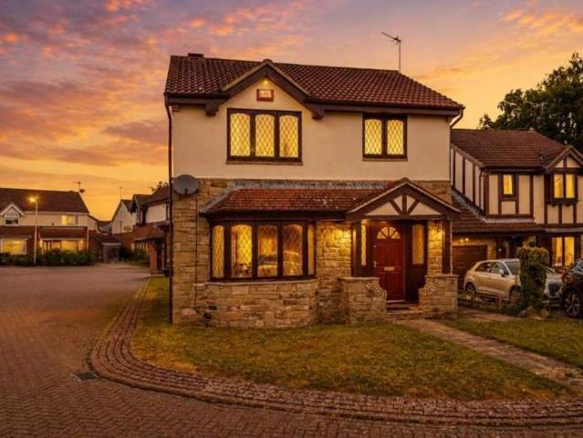 3 Bedroom Detached House