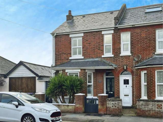 3 Bedroom Detached House