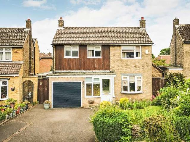3 Bedroom Detached House