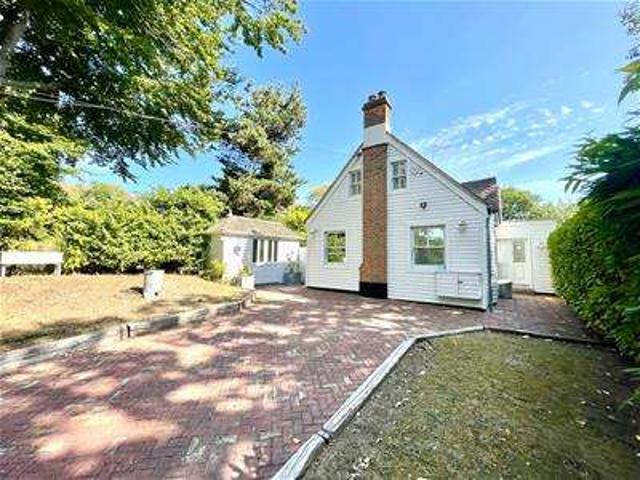 3 Bedroom Detached House
