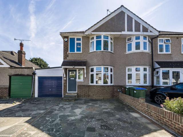 3 Bedroom Detached House